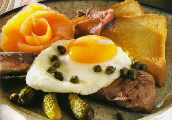 Schnitzel Holsteiner Art - preiswertes Rezept kostenlos » guenstig ...